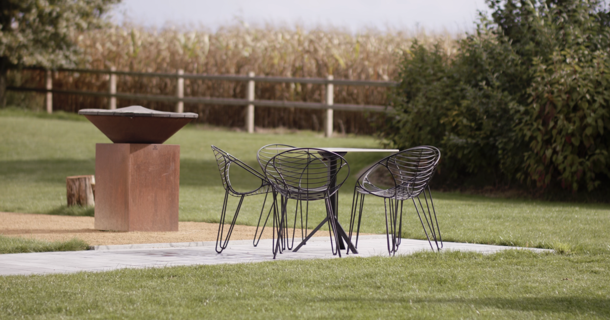 Fizz Bistro Square | Joli